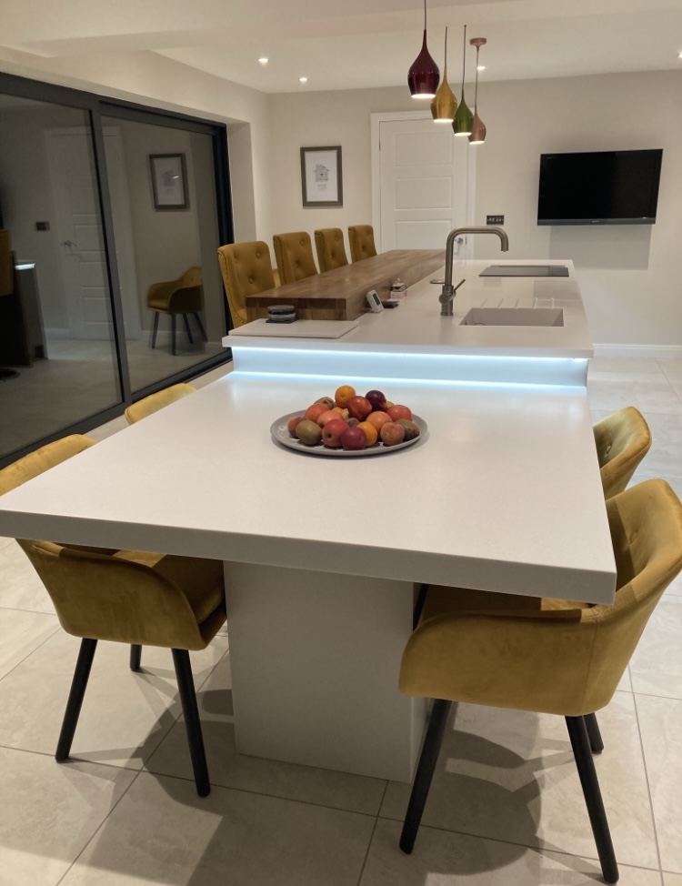 Island Style LUCENTE GLOSS (PAVILLION) - Supply Only - Leeds | Sheffield Kitchen Outlet